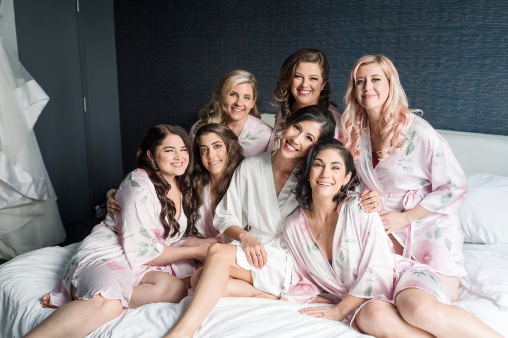 A New York Inspired Oxford Exchange Wedding - Kristen Weaver Photography