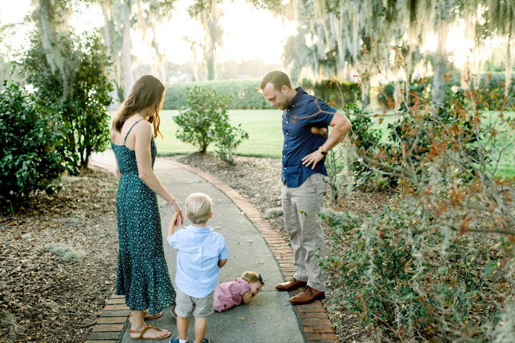Chaos with a flair of holiday at the Seltzer's Family Portraits ...