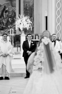 An Extravagant and Modern Four Seasons Wedding - Kristen Weaver Photography