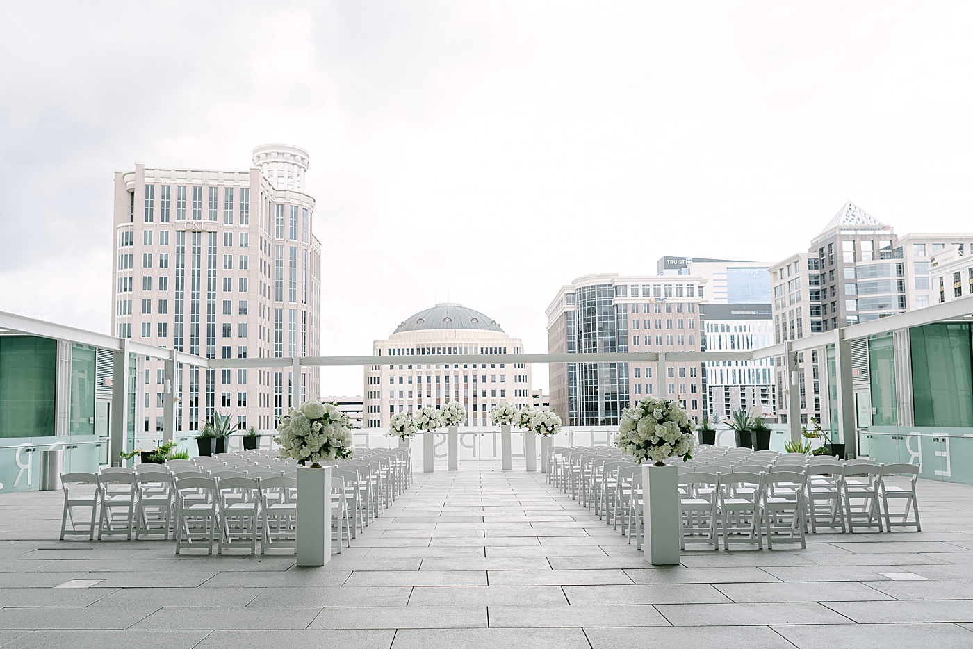 Love in the Sky at this Orlando Rooftop Wedding - Kristen Weaver ...
