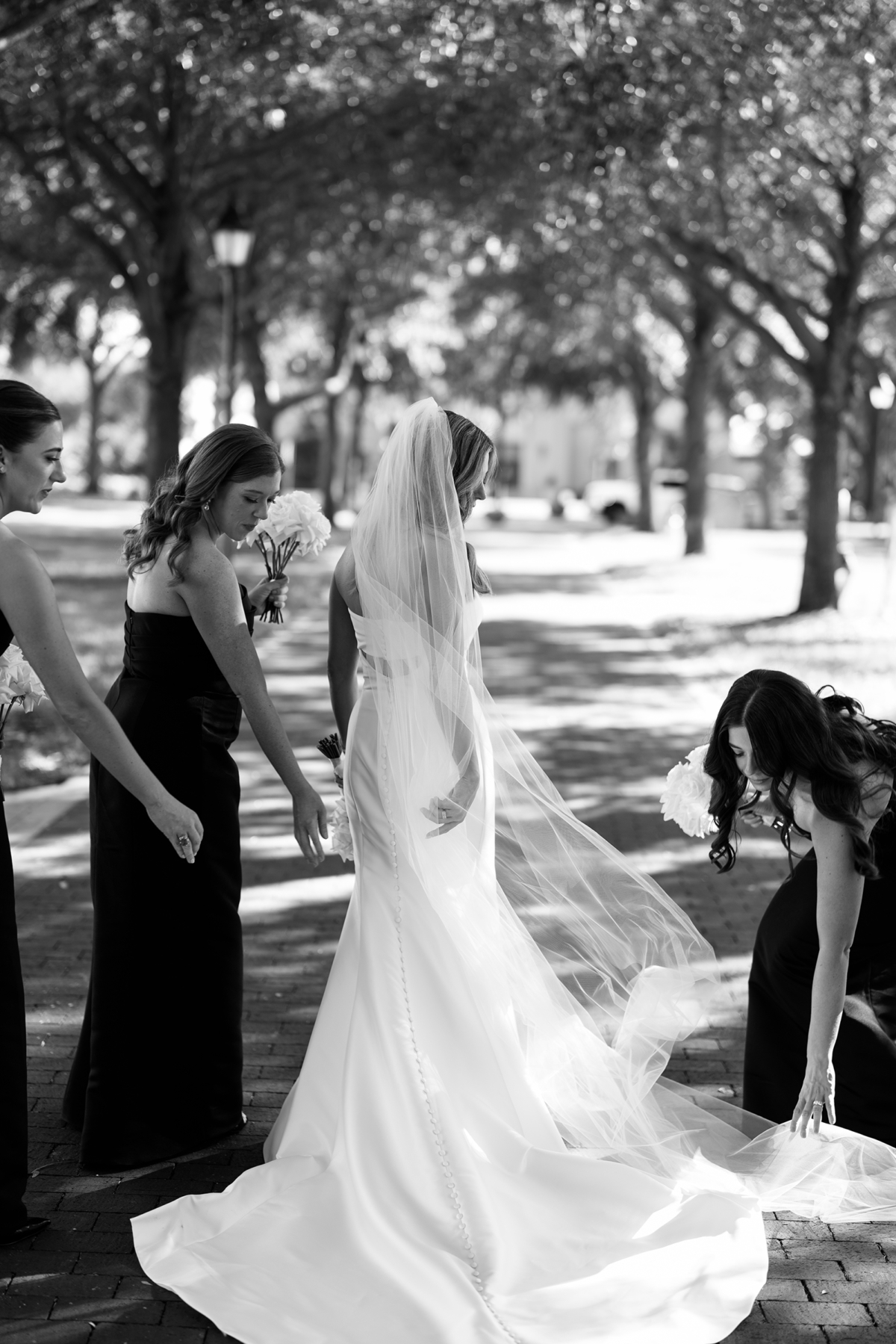 Classic Knowles Chapel Wedding at Rollins College - Kristen Weaver ...