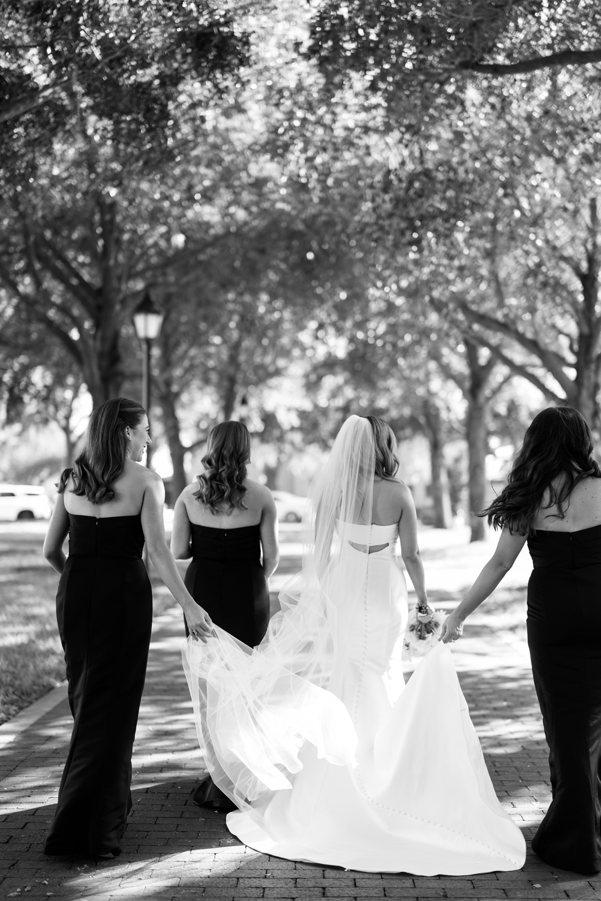 Classic Knowles Chapel Wedding at Rollins College - Kristen Weaver ...